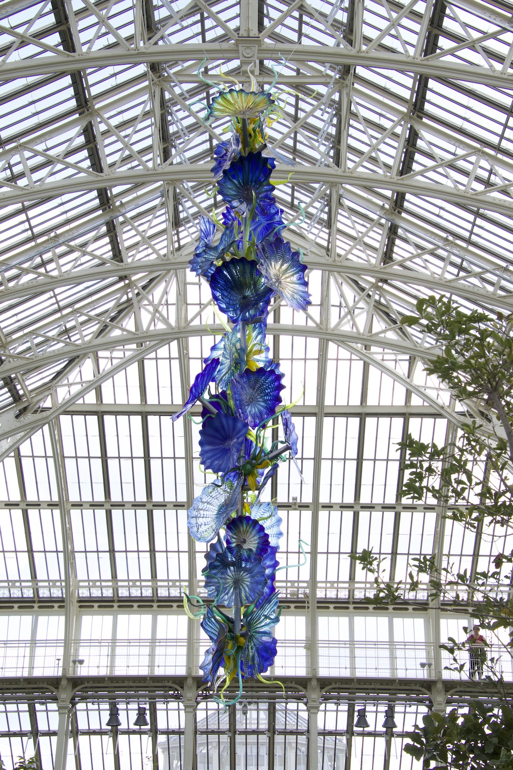 The Glass Art of Dale Chihuly—Royal Botanic Gardens in Kew, England ...